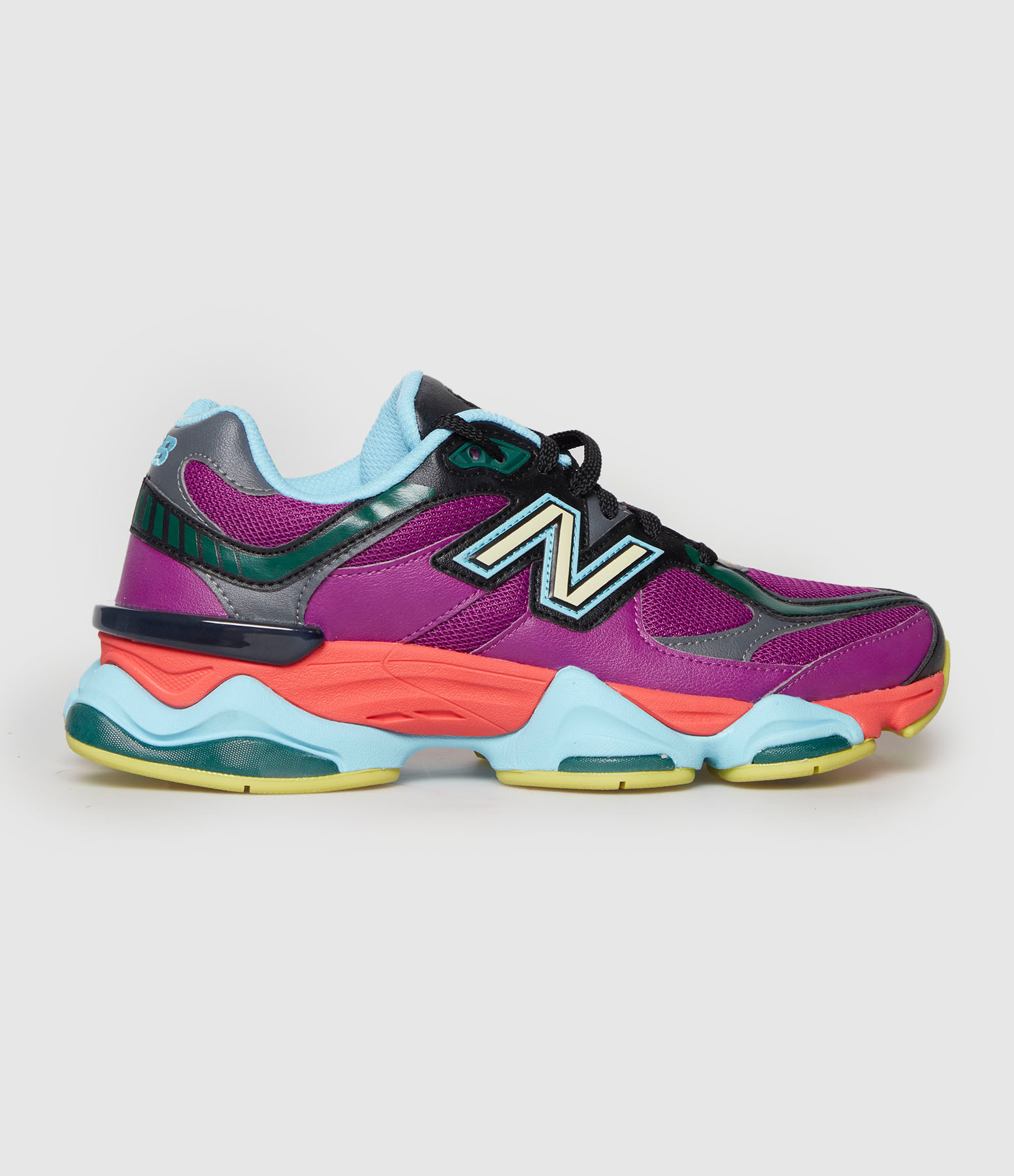NEW BALANCE - Baskets 9060 Purple Fuchsia